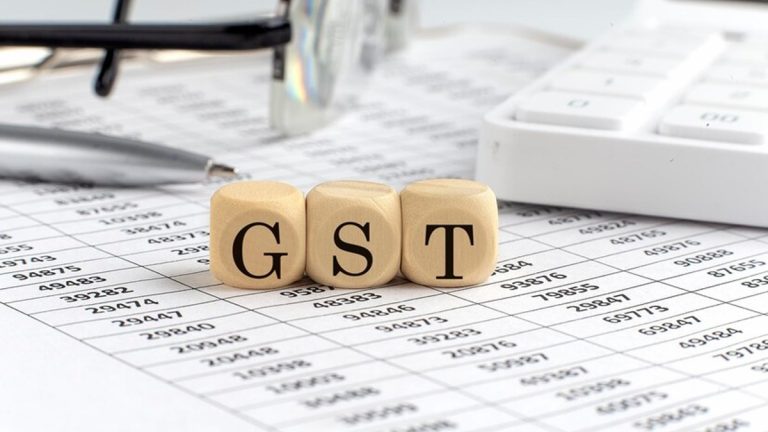 How Is The GST Rate Calculated Using The Garment HSN Code?